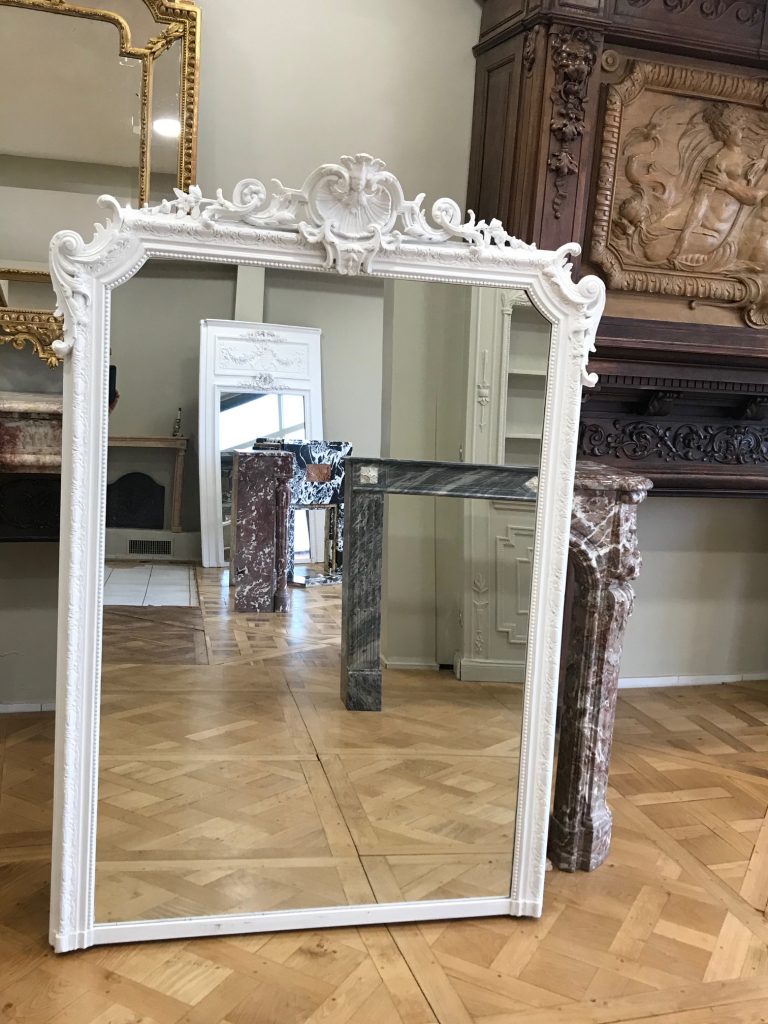 Jolie Miroir De Cheminée Peint De Style Louis XV Datant De La Fin Du ...