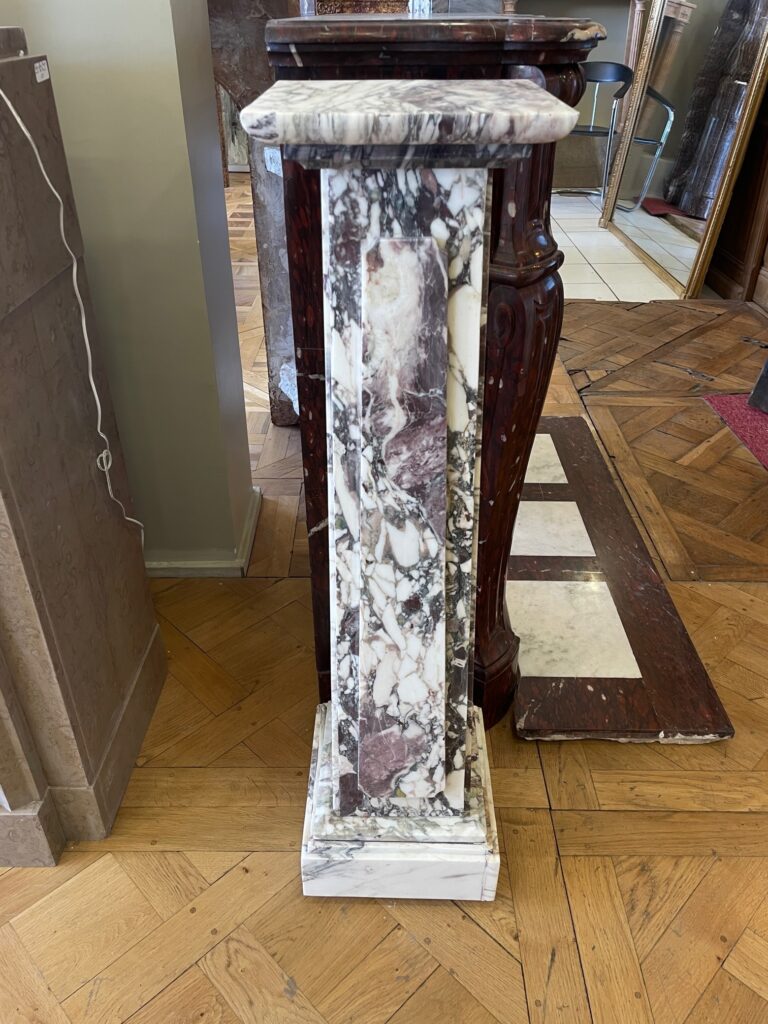 Belle Colonne En Marbre De Style Louis 16 Réalisée En Breche Violette ...